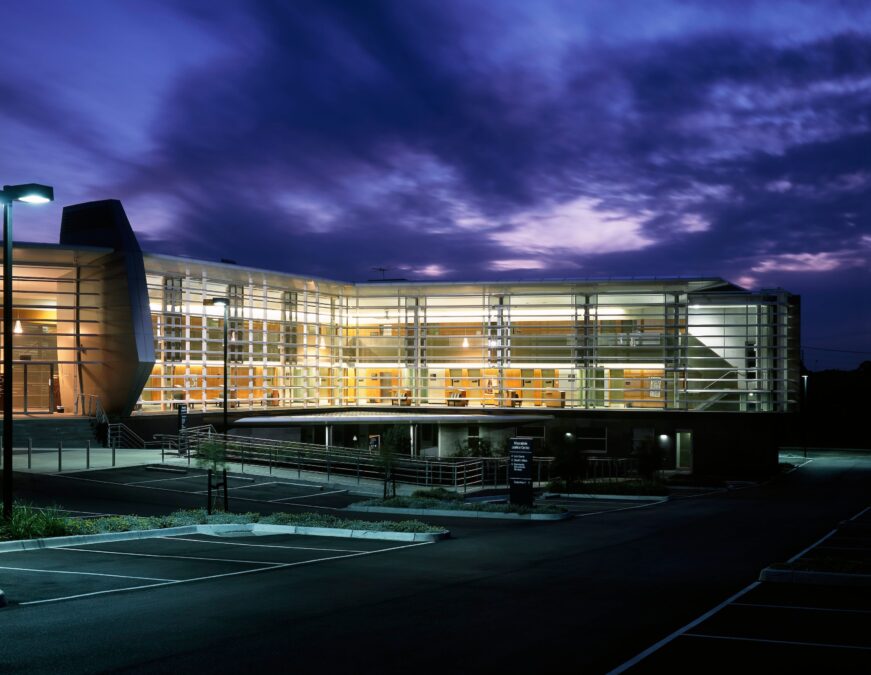 Moorabbin Justice Centre - Foreground Architecture
