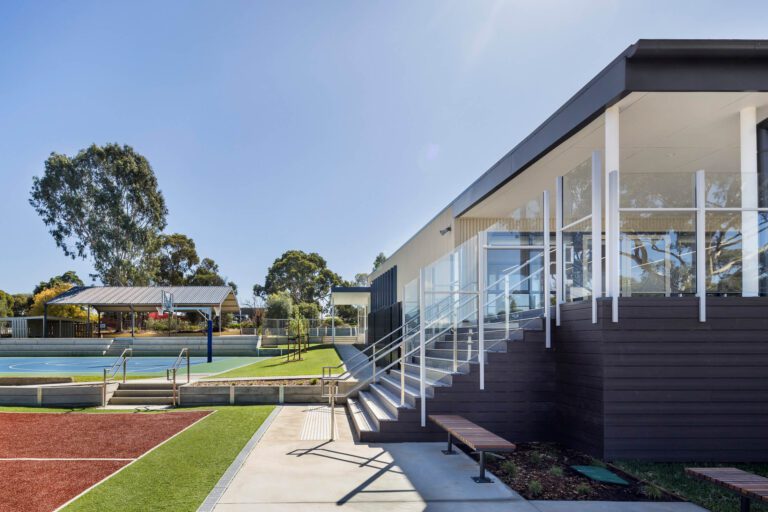Puckapunyal Primary School - Foreground Architecture
